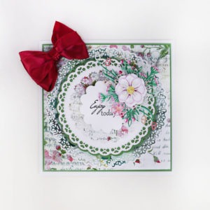 Decoupage Fantasy Flowers Die Set – Tattered Lace