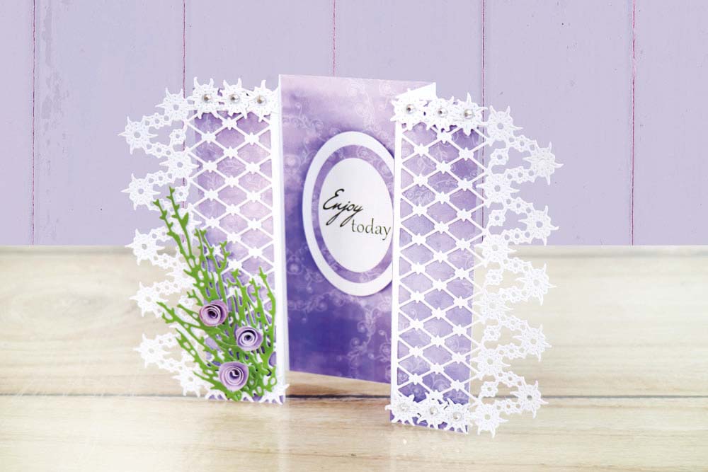 Totally Entwined Border Die Set – Tattered Lace